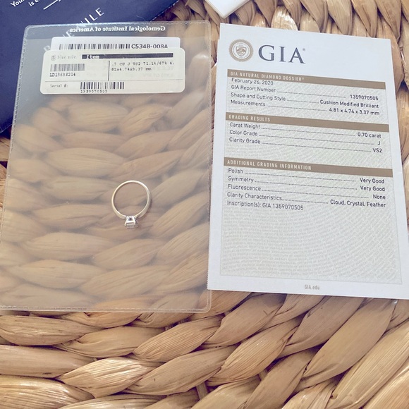 blue nile | Jewelry | Blue Nile Engagement Ring 4 White Gold Original Papers With Gia ...